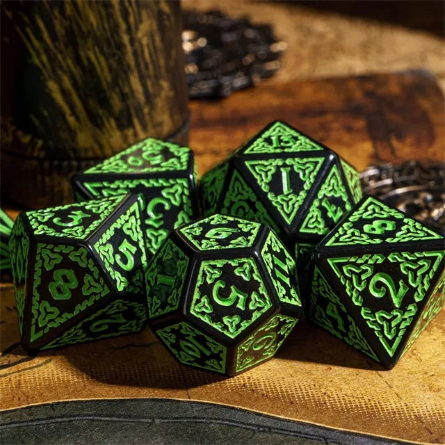 Celtic Knot 7-Dice Set - Awesome Dice